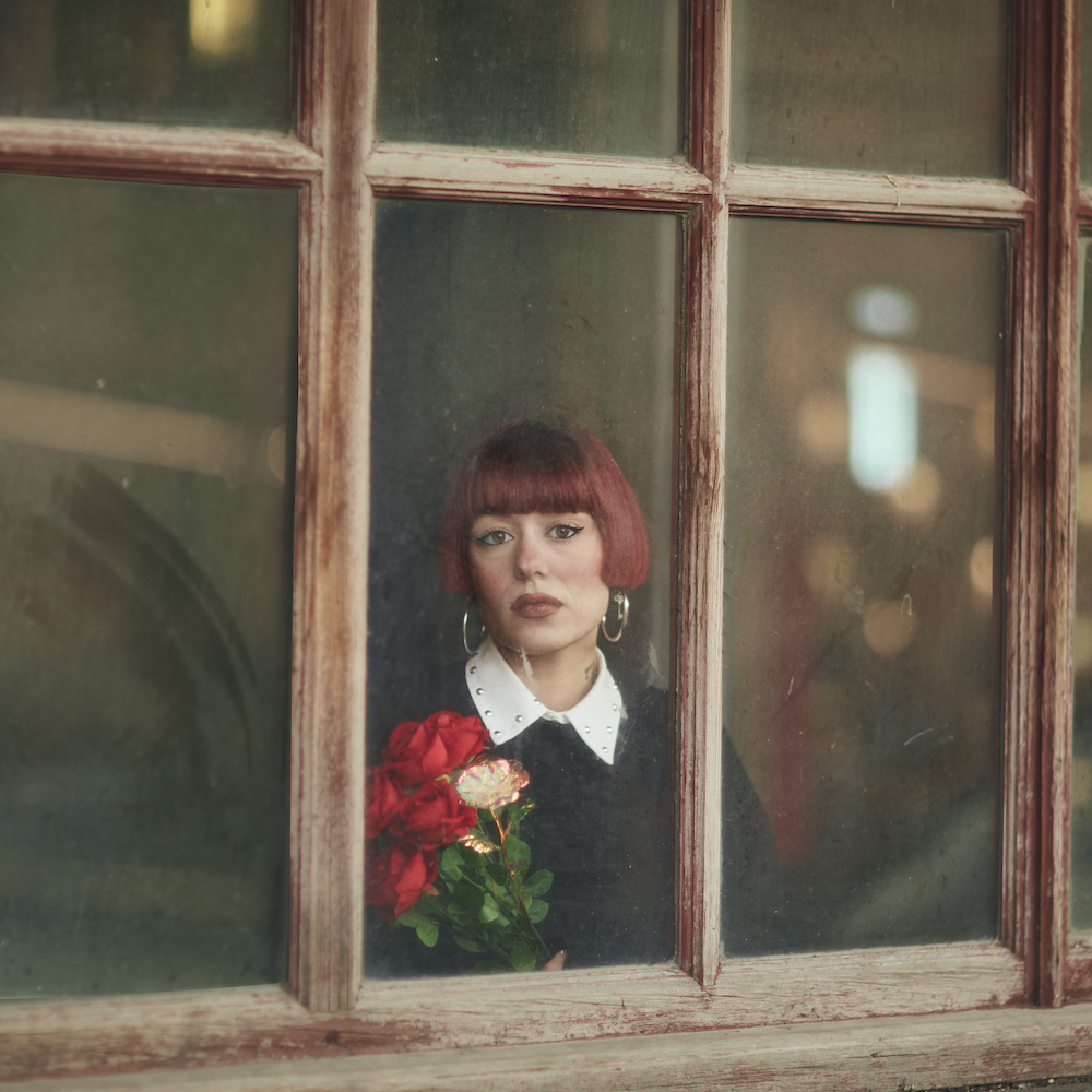 Efza’dan yeni şarkı: günler geçti penceremden